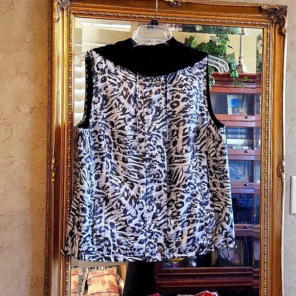 Chico's | Tops | Zenergy By Chicos Fully Reversible Vest | Poshmark